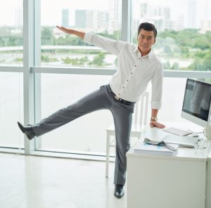 5 Simple Exercise to Do at Your Desk if You're Strapped for Time ...