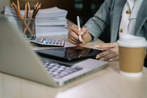 Why Becoming an Underwriter May Be the Career for You | CareersCompass ...