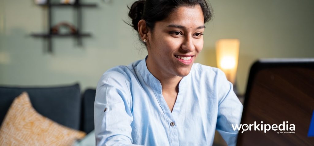 From Job Applications to Interviews: 6 Key Tips to Getting Hired ...